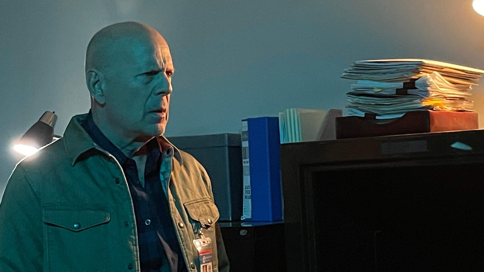 Wire Room (2022) - The latest thriller with Bruce Willis - Review ...