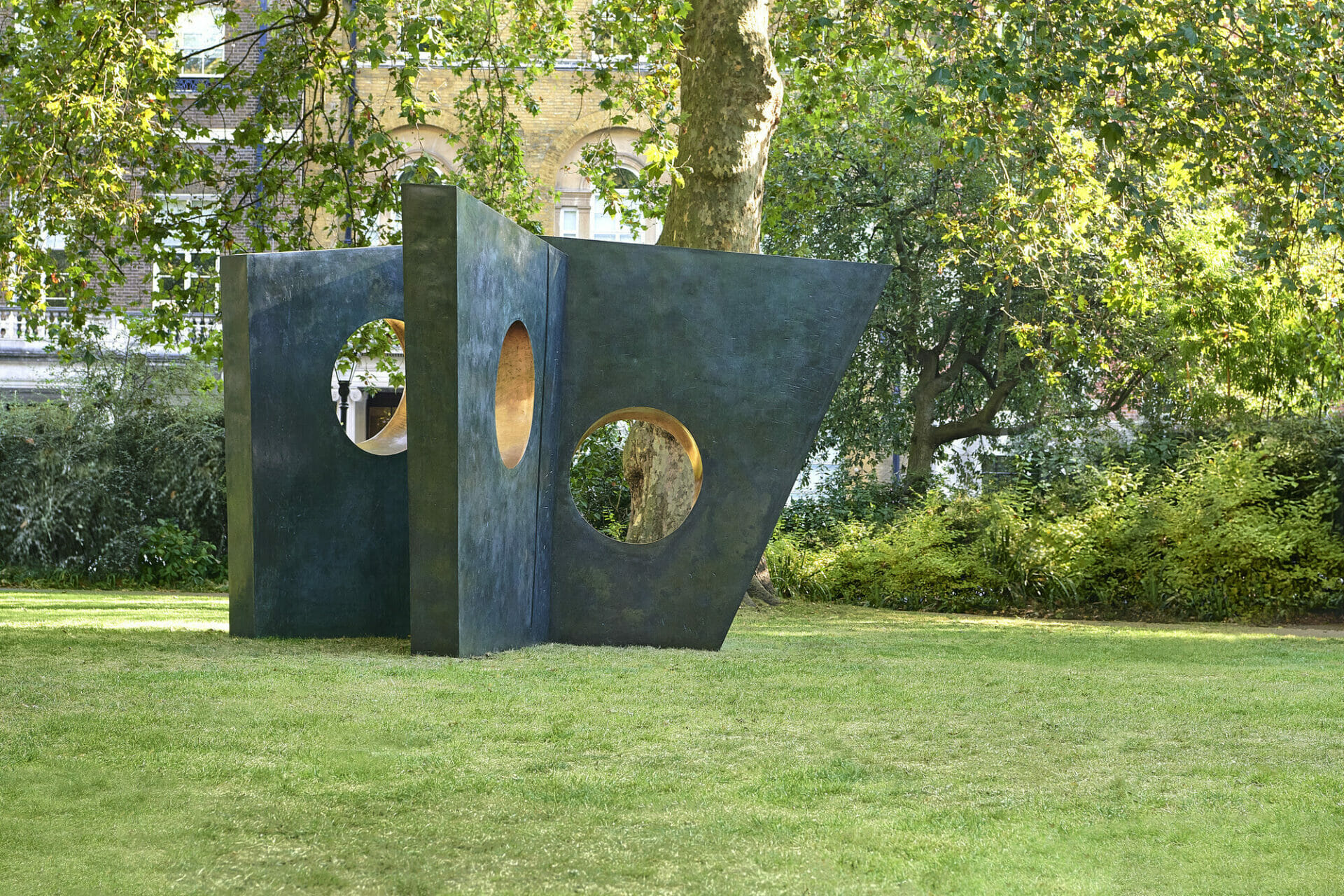 Barbara Hepworth's Three Oblique Forms (Walk In) to lead Christie's ...